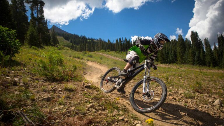 Top Speed on a Road Bike: How Fast Can a Bicycle Go Downhill? - Gear ...